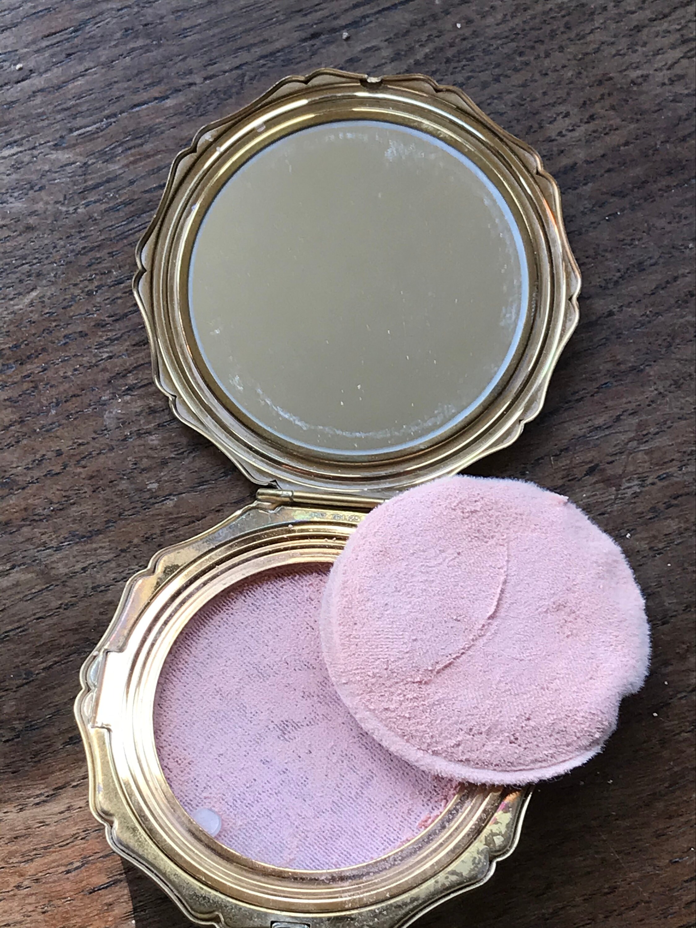 Vintage Stratton Compact Floral Design Pat.764125 C1960s | Etsy UK