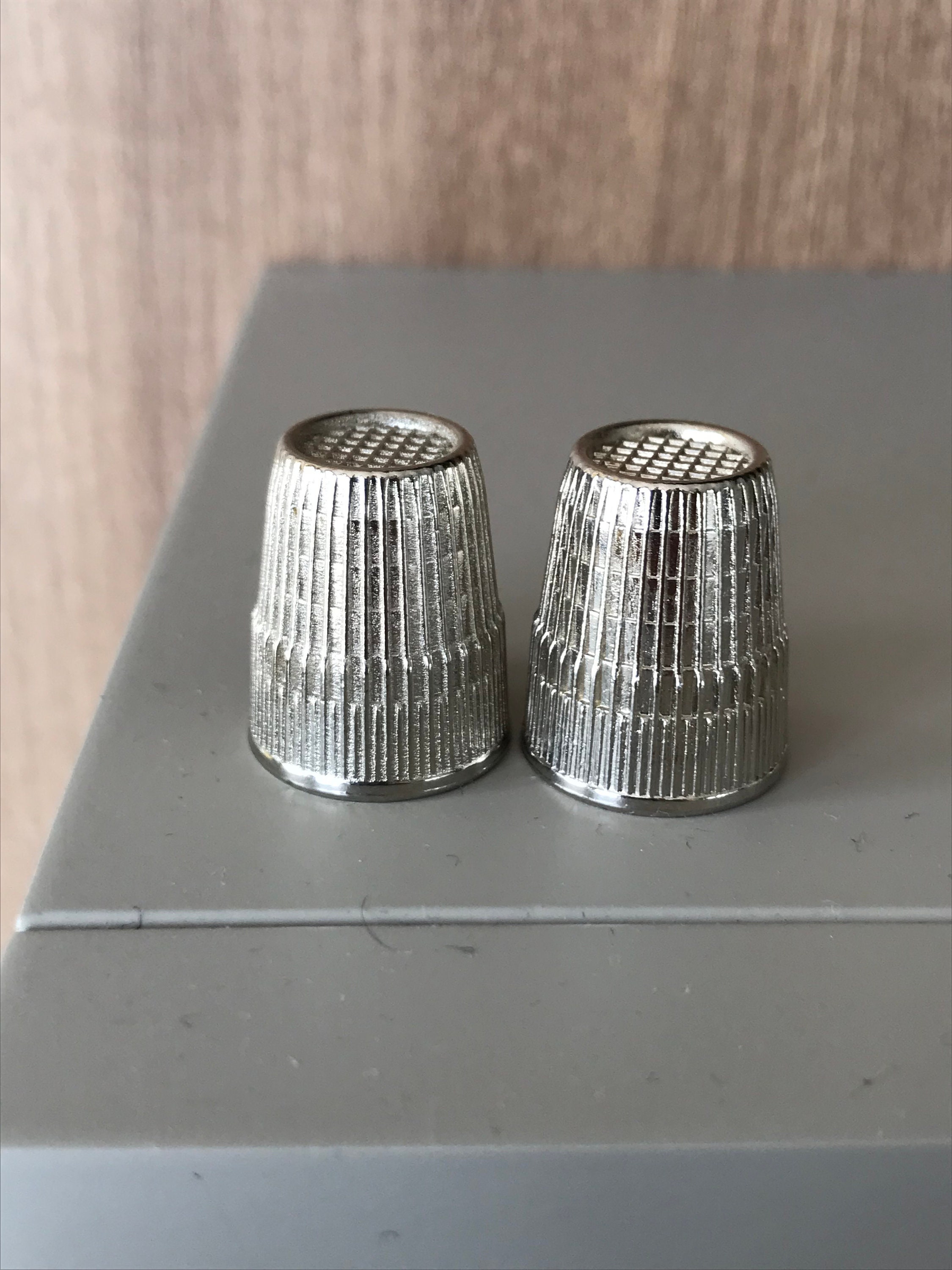 2 x Vintage West German Silver Tone Metal Thimbles | Etsy