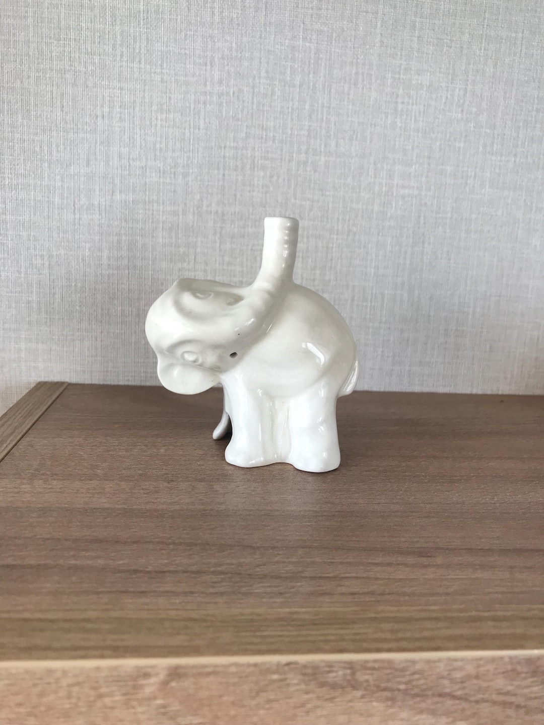 Vintage Ceramic Nutbrown Elephant Pie Funnel/vent 1950s - Etsy