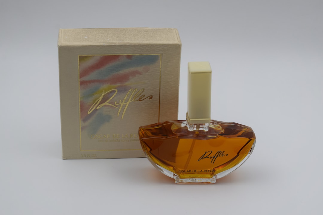 Ruffles Oscar De La Renta Women Eau De Toilette Spray 3.3 Oz 100ML New ...