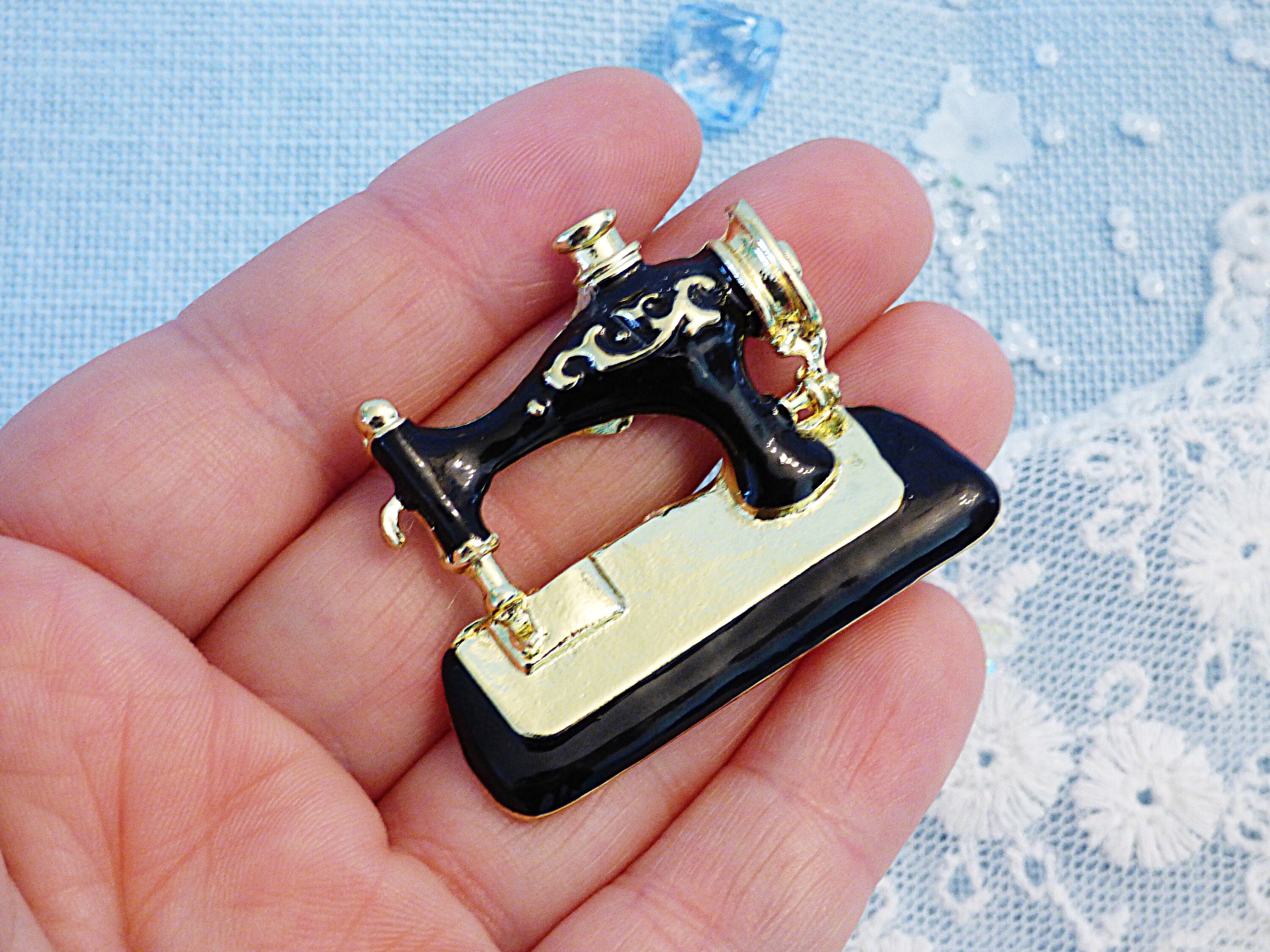 Black Sewing Machine Needle Minder: Handmade Magnetic Quilting ...