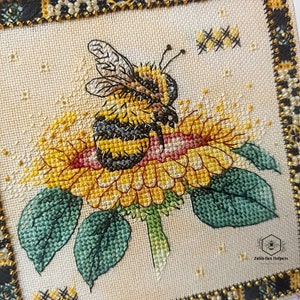 Digital Cross Stitch Pattern Bee PDF Sampler Happy Bee Pattern Chart ...
