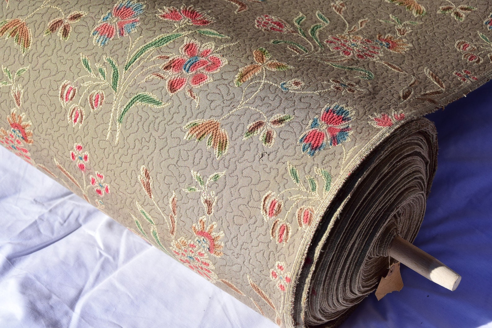 44m ~ (price/meter) Rare Floral Tapestry Furniture Upholstery Thick ...