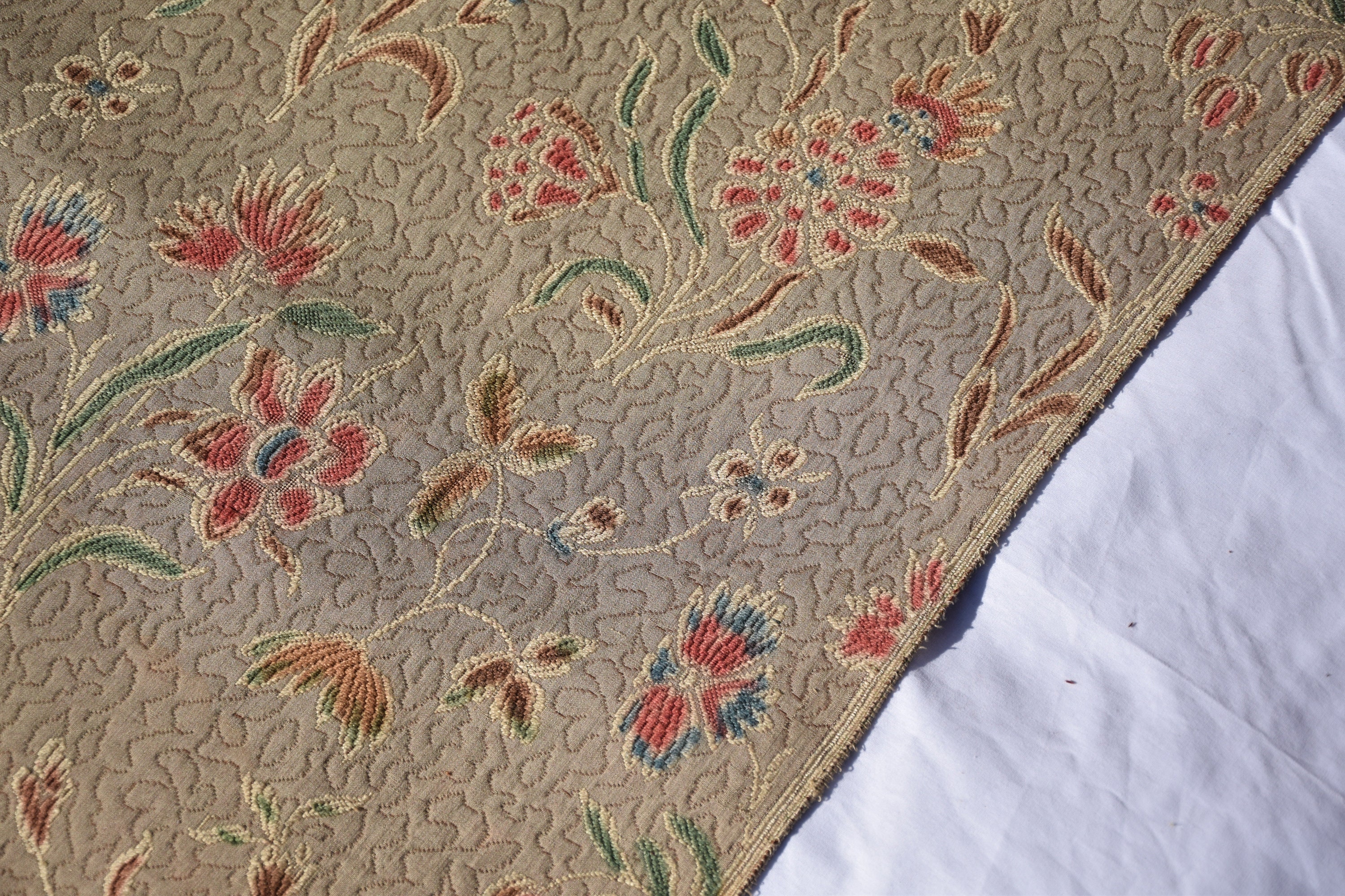 44m ~ (price/meter) Rare Floral Tapestry Furniture Upholstery Thick ...
