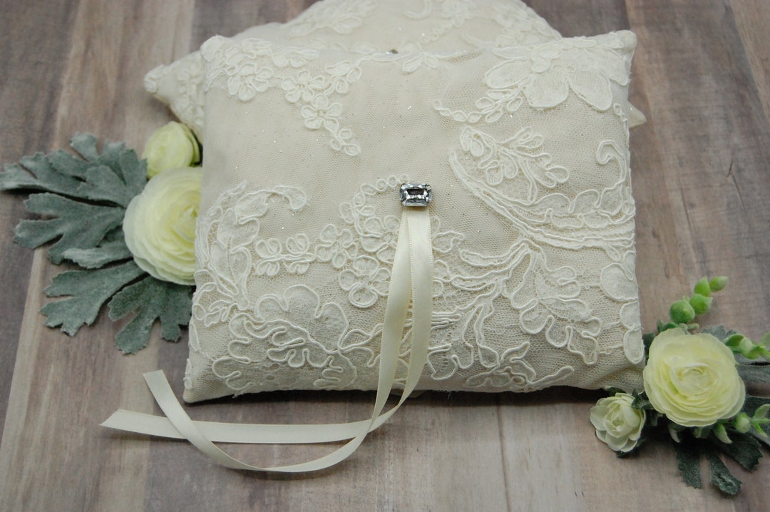 Repurposed Ivory Lace Ring Bearer Pillow - Etsy
