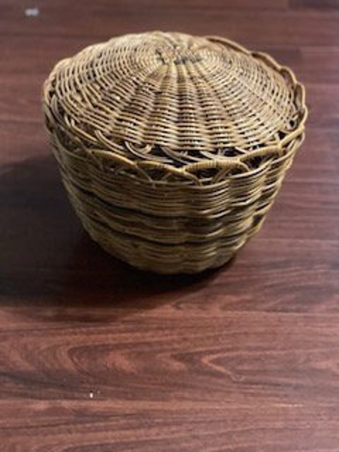 Vintage Covered Basket. 1980s Wicker Feather Basket With Lid, 12 Inch ...