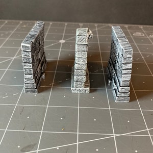 Stone Walls and Door set of 3 Minis miniatures for Dungeons and Dragons ...