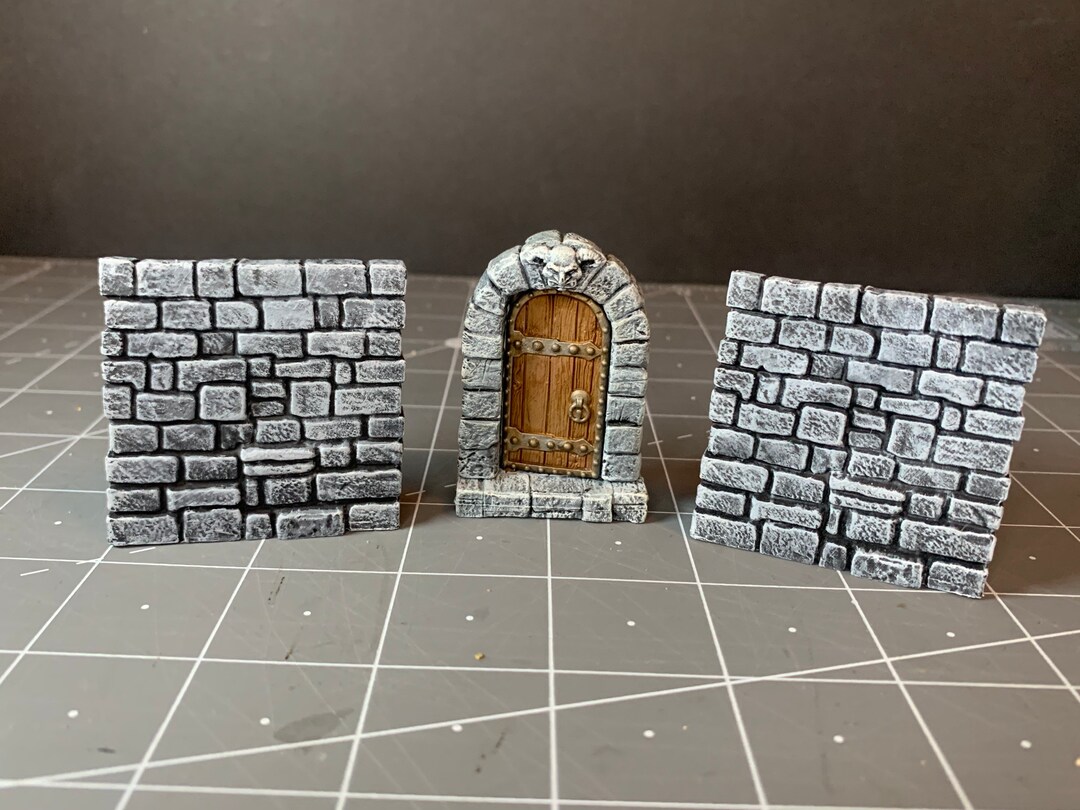 Stone Walls and Door set of 3 Minis miniatures for Dungeons and Dragons ...