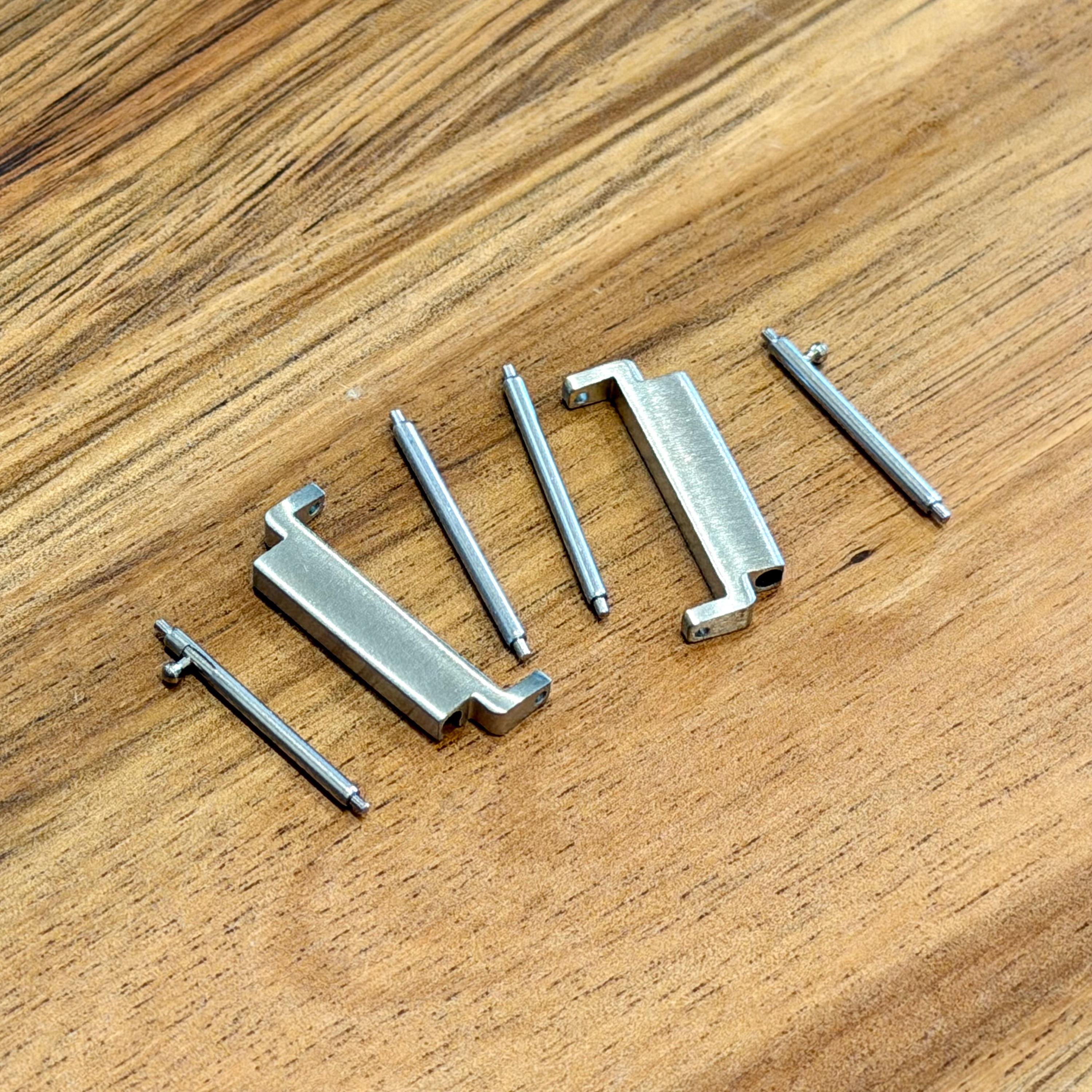 18mm to 20mm Watch Strap Connector Adapter – Stainless Steel, Brushed ...