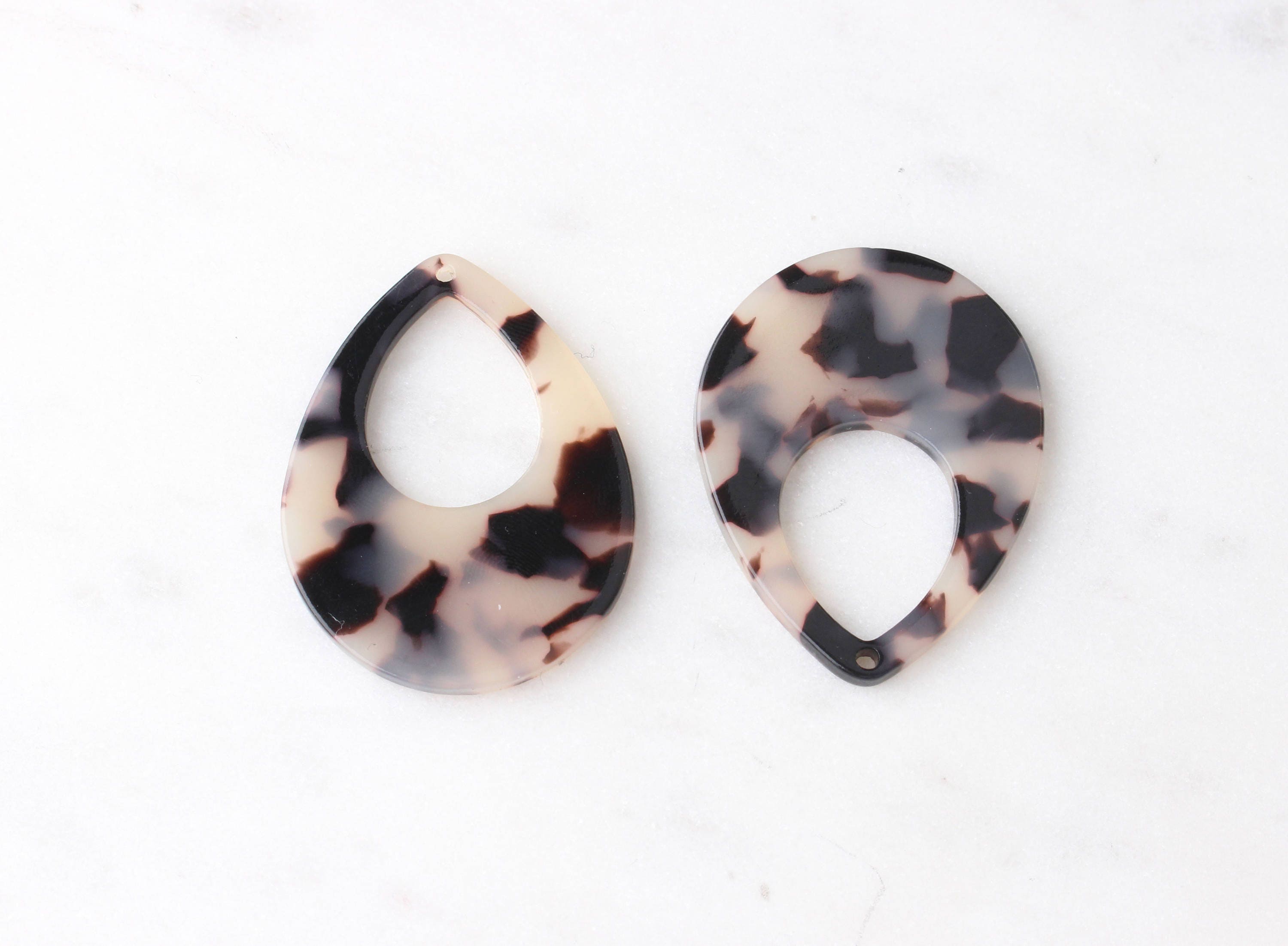 4 Big Teardrop Bead White Tortoise Shell 38mm Vintage | Etsy