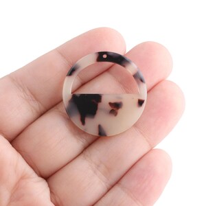 4 White Tortoise Shell Circles With Cut Outs, Hollow Circle Charms ...