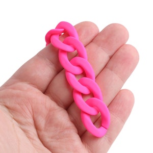 1ft Matte Neon Pink Plastic Chain Links, 24 X 17mm, Flat Curb ...