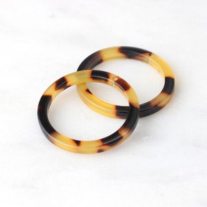 4 Flat Circle Rings in Tortoise Shell Colors, 1" Rings Tortoise Jewelry ...