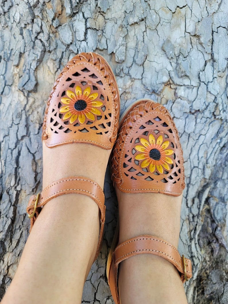 Handpainted Sunflower Huarache Sandals: Mexican Leather Shoes - Etsy