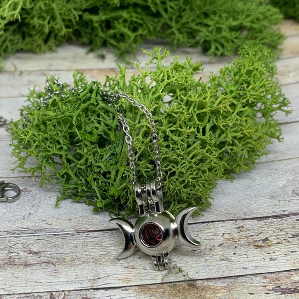 Triple Moon Necklace - Etsy UK
