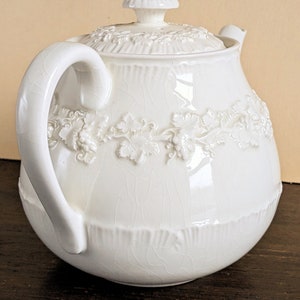 Wedgewood Queensware Teapot of Etruria & Barlaston Embossed Grape Leaf ...