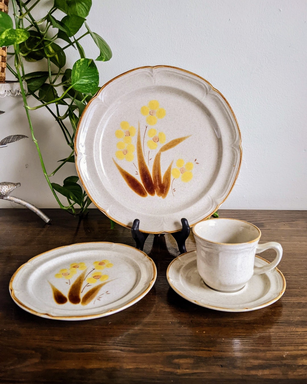 70s Stoneware Japan Dinnerware Set Plate Cup Saucer Hearthside Classics ...