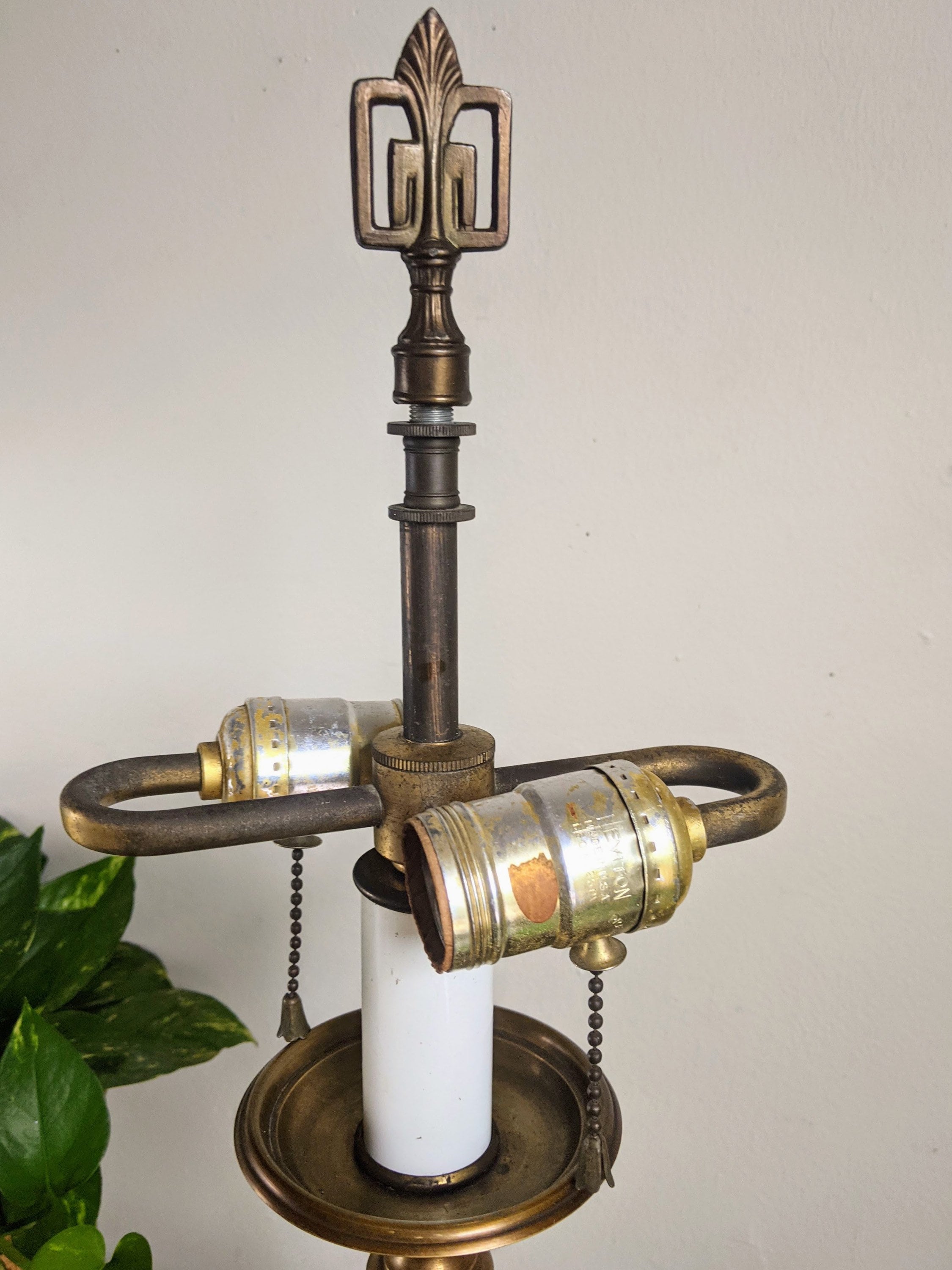 Lamps Antique Brass Lamp Triangle Base Three Lion Claw Foot Baluster ...