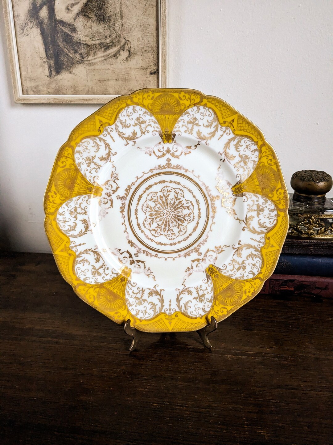 Black Knight China Plate Yellow Gold Gilt Ornate Medallion Bavaria ...