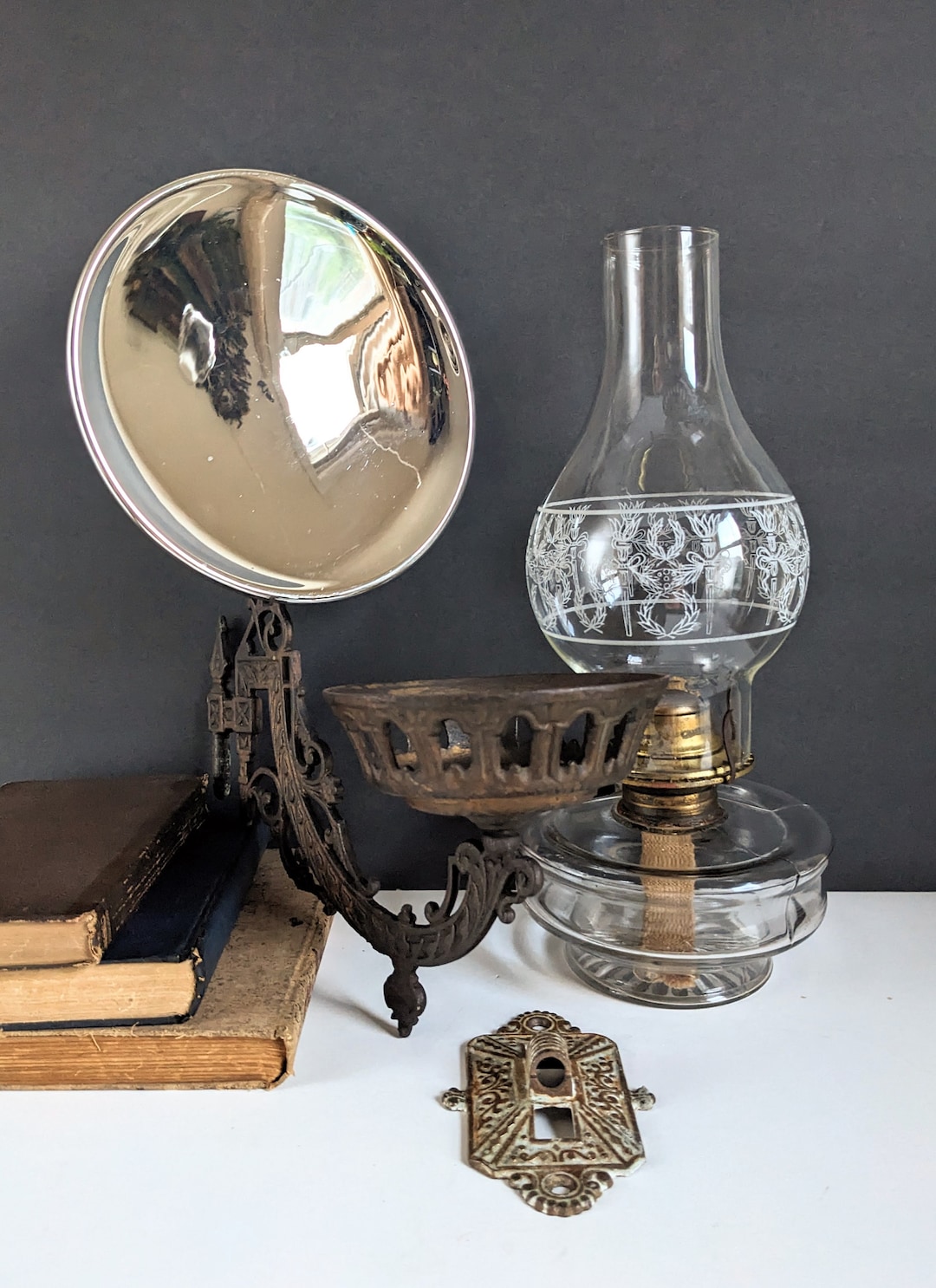 Antique Oil Kerosene Lamp Sconce Wall Hung Cast Iron Bracket With ...