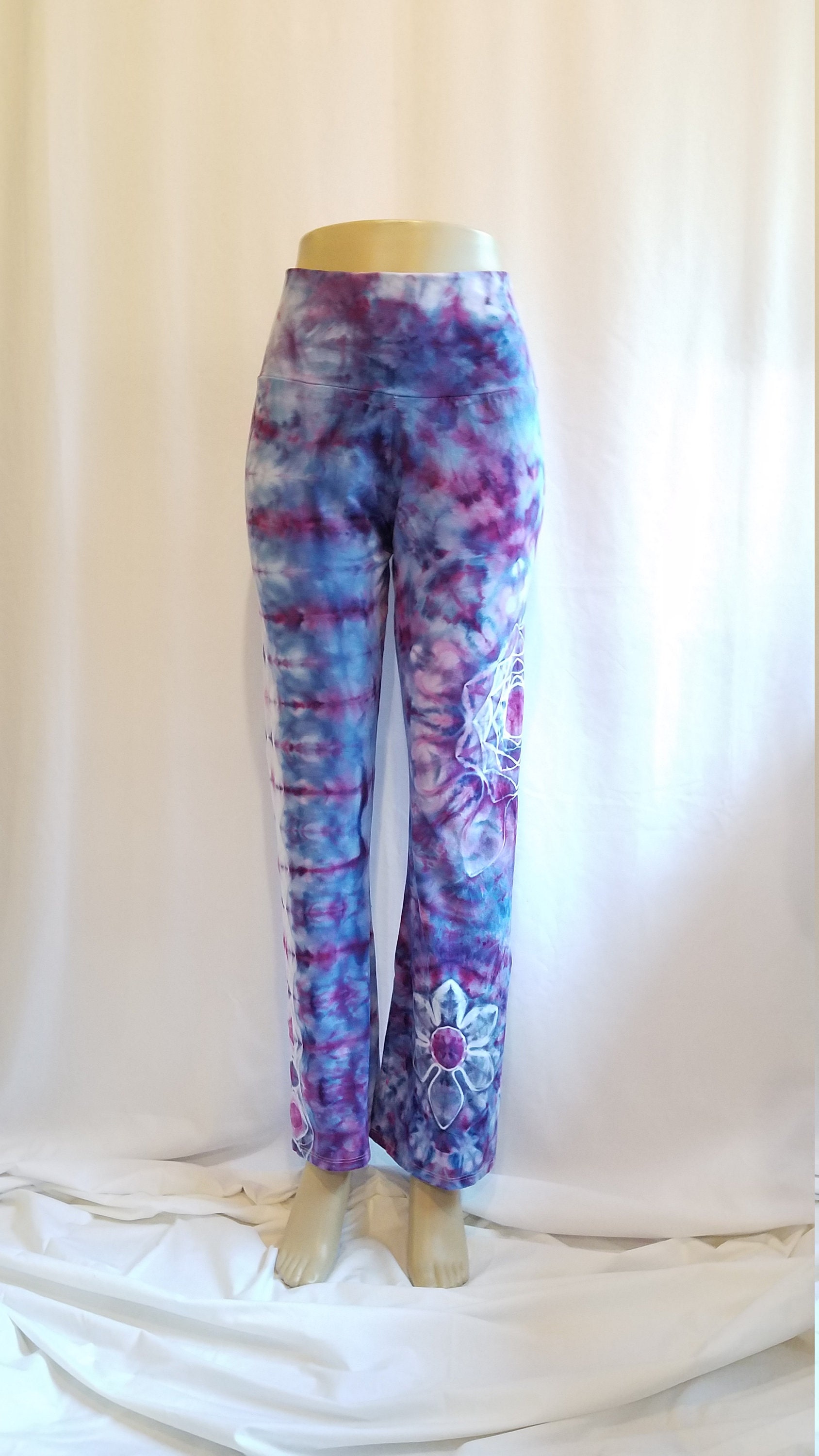 Size L/XL Yoga Pants - Ice Dye - Flowers - Purple