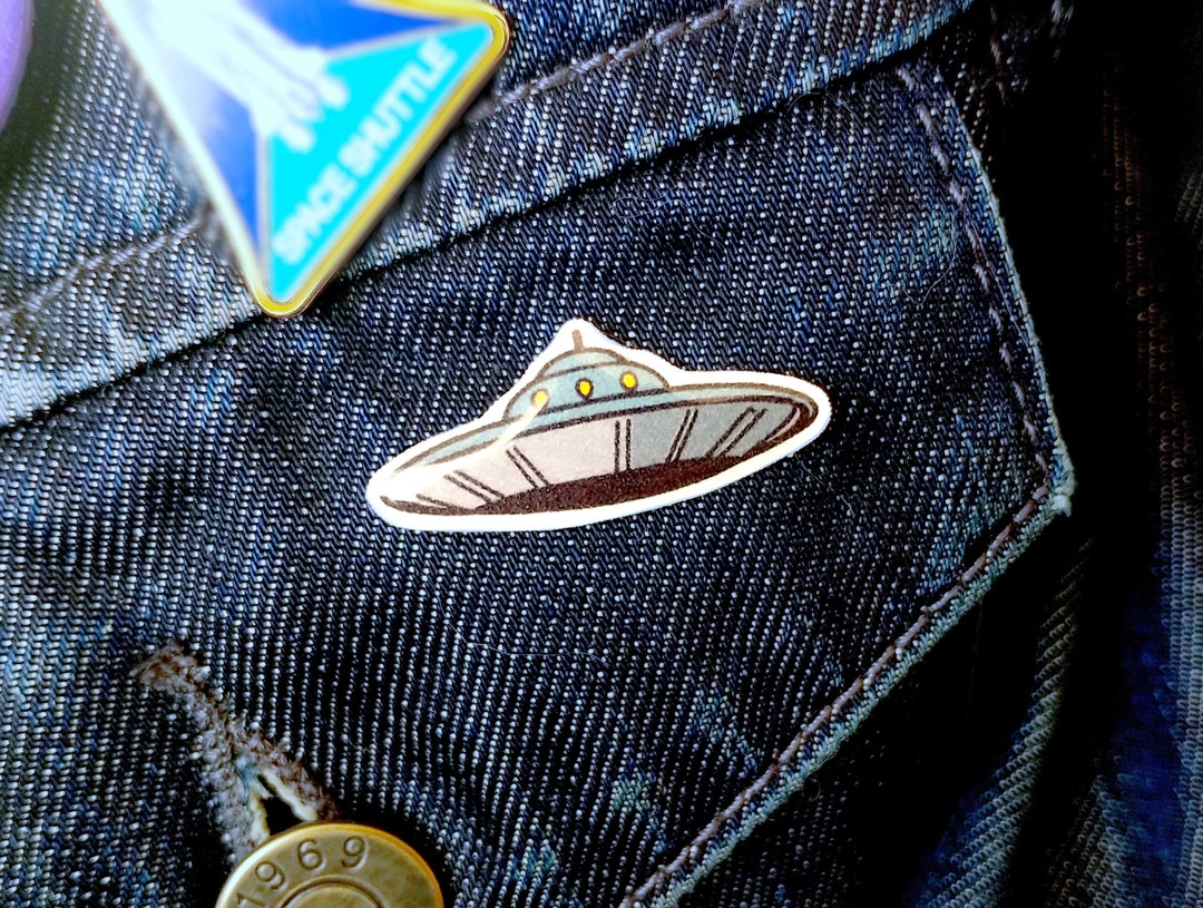 UFO Flying Saucer Pin Cute Handmade Glossy Pin or Fridge Magnet Using ...