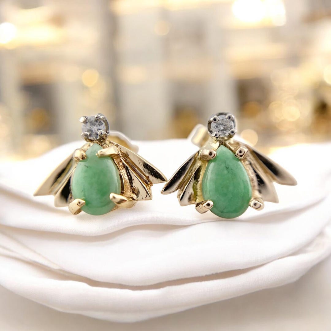 14k Gold Vintage Pear Shape Jade & Round Diamond Stud Earrings - Etsy