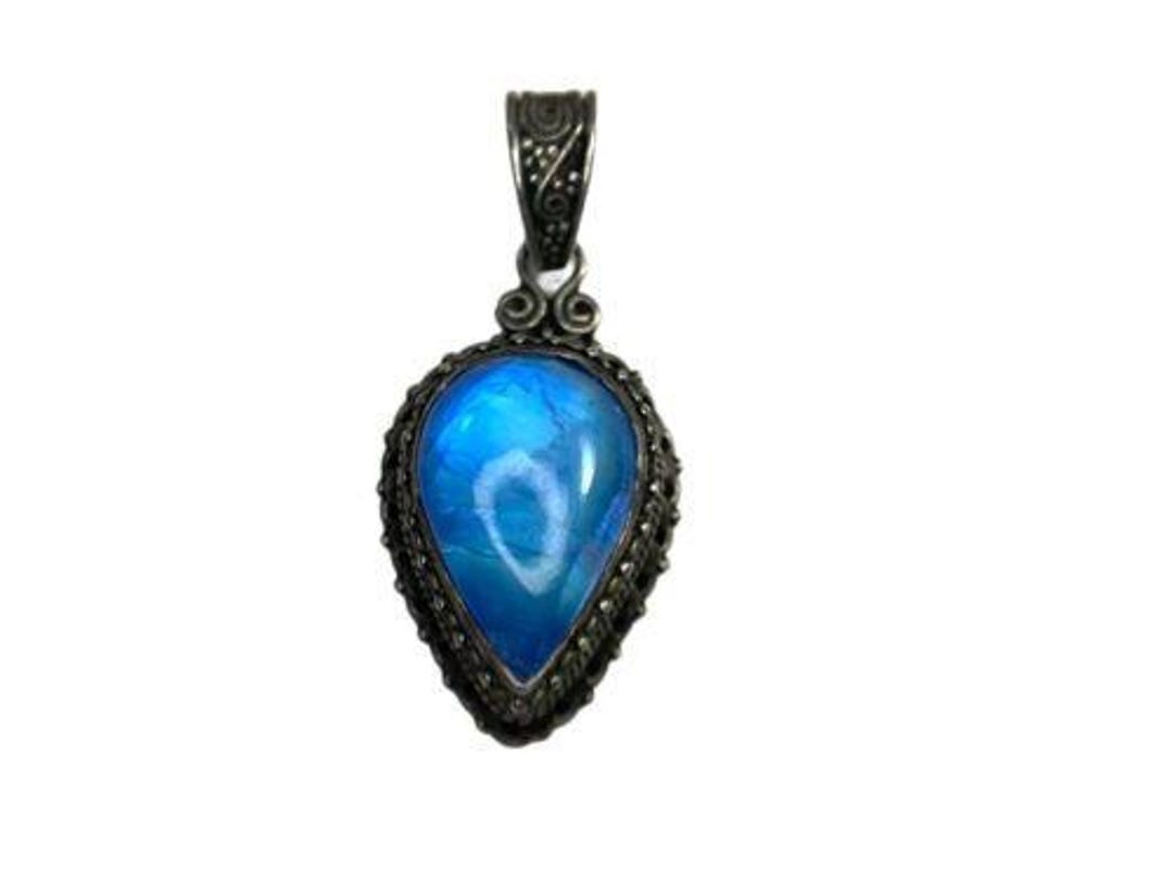 Vintage Sterling Silver Pear Shape Bezel Set Gemstone Blue Quartz ...