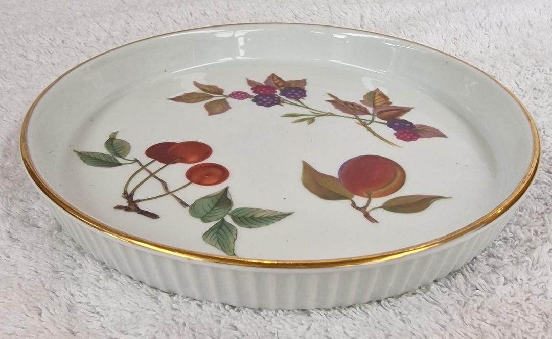 Royal Worcester Bone China Flan Dish in the Popular Evesham Gold ...