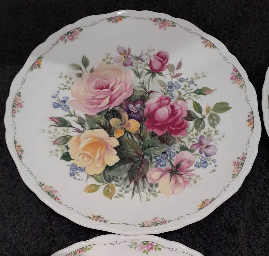 Royal Albert Collectors Plates the Rose Garden Collection - Etsy