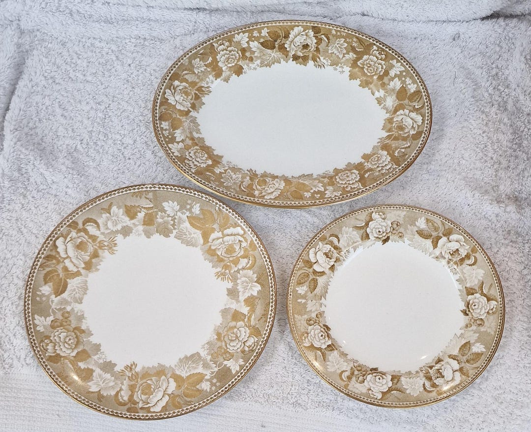 Antique Wedgwood Bone China Plates in Beautiful Gold and White Peony ...