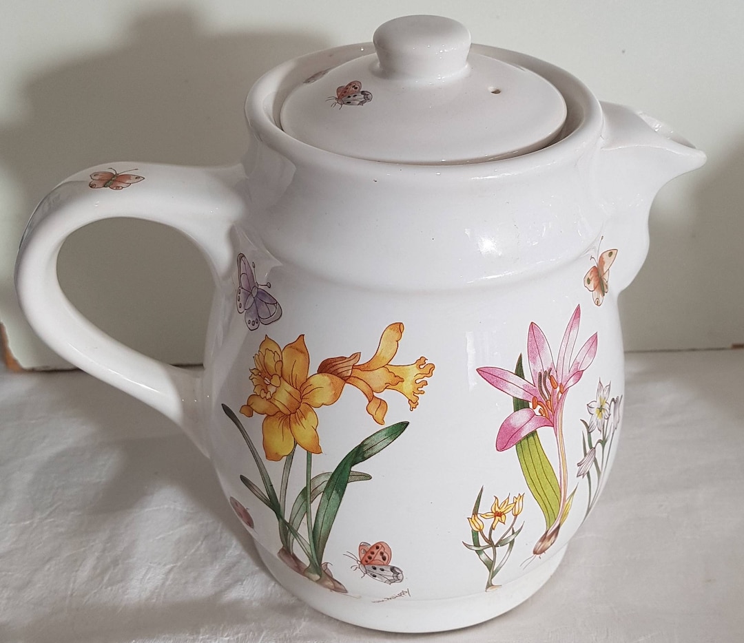 Runtons Pottery of Pickering, Yorkshire - Tea and Coffee Items in Wild ...