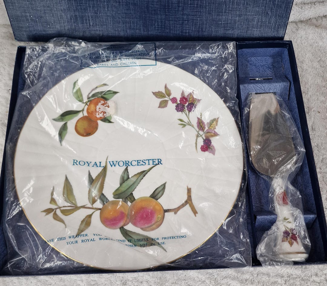 Royal Worcester Boxed Cake Plate and Slice - Arden Pattern, in Original ...