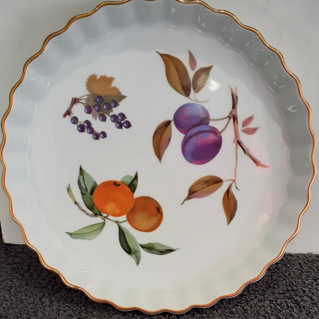 Royal Worcester Bone China Flan Dish in the Popular Evesham Gold ...