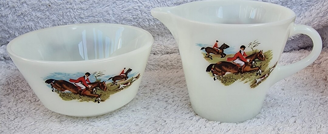 Vintage Pyrex Milk Glass Milk and Sugar Set - Tally Ho - Etsy