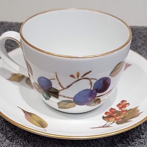 Pair of Royal Worcester Cup and Saucer - Evesham Gold - Etsy UK