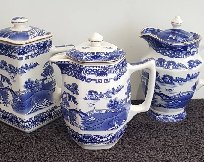 Wade for Ringtons Lidded Hot Water Jugs, Willow Pattern - 3 Different ...
