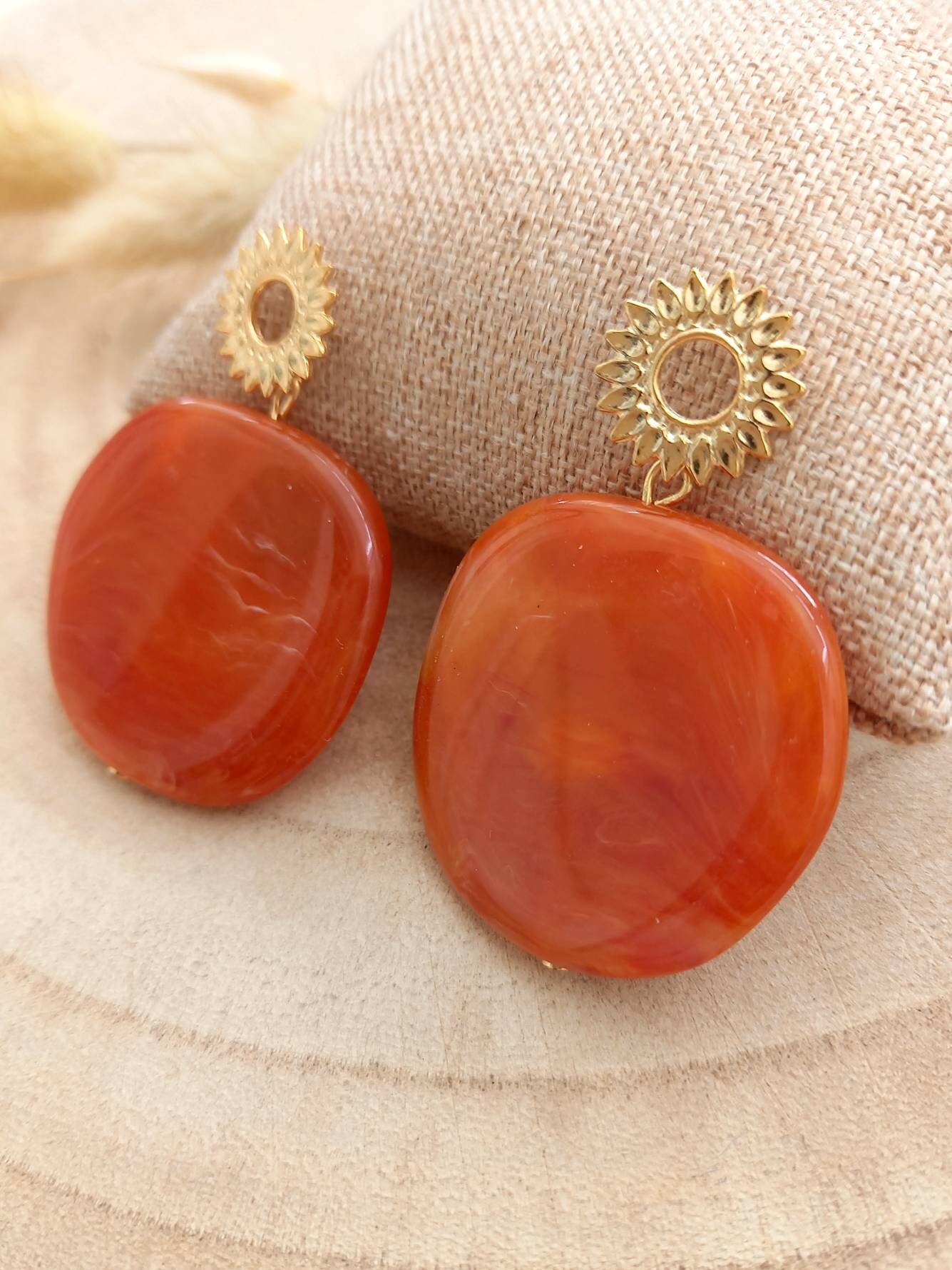 Pendientes DEBORAH / disco de resina jaspeada / flor de - Etsy España