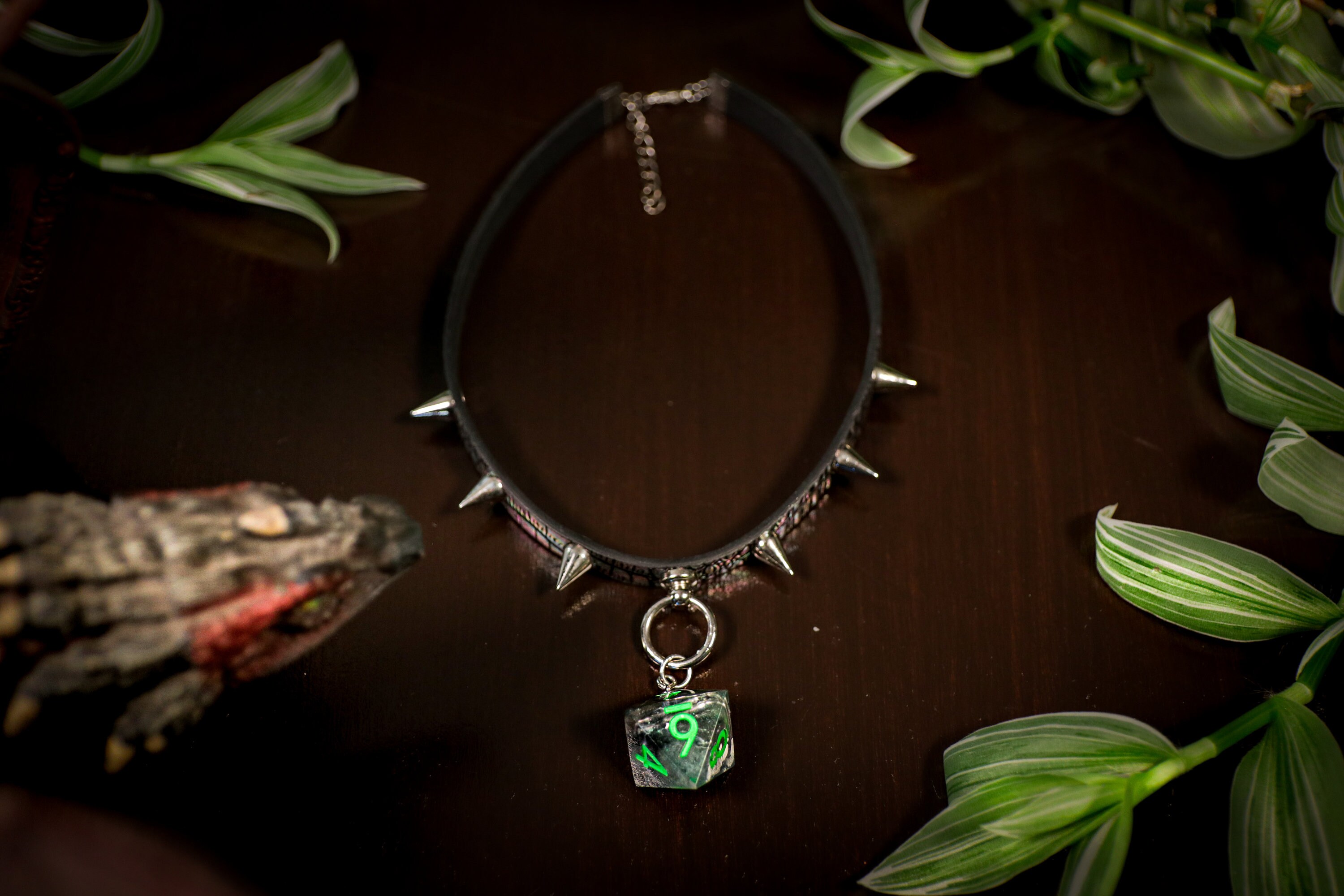 QUESTSEEKER Dragonborn Choker DnD Collier Goth Gothic | Etsy