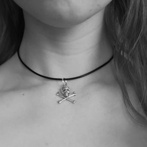 Skull and Bones Cord Rope Choker Necklace & Pendent | Emo Goth Cool ...