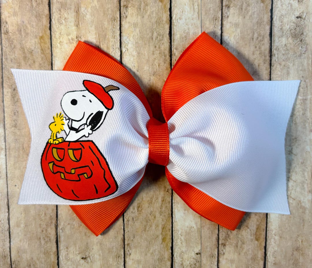 Halloween Themed Snoopy From Charlie Brown Hand Painted Hair Bow ...