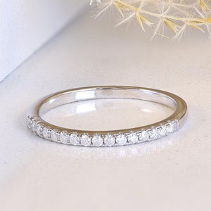 Moissanite Ring - Etsy