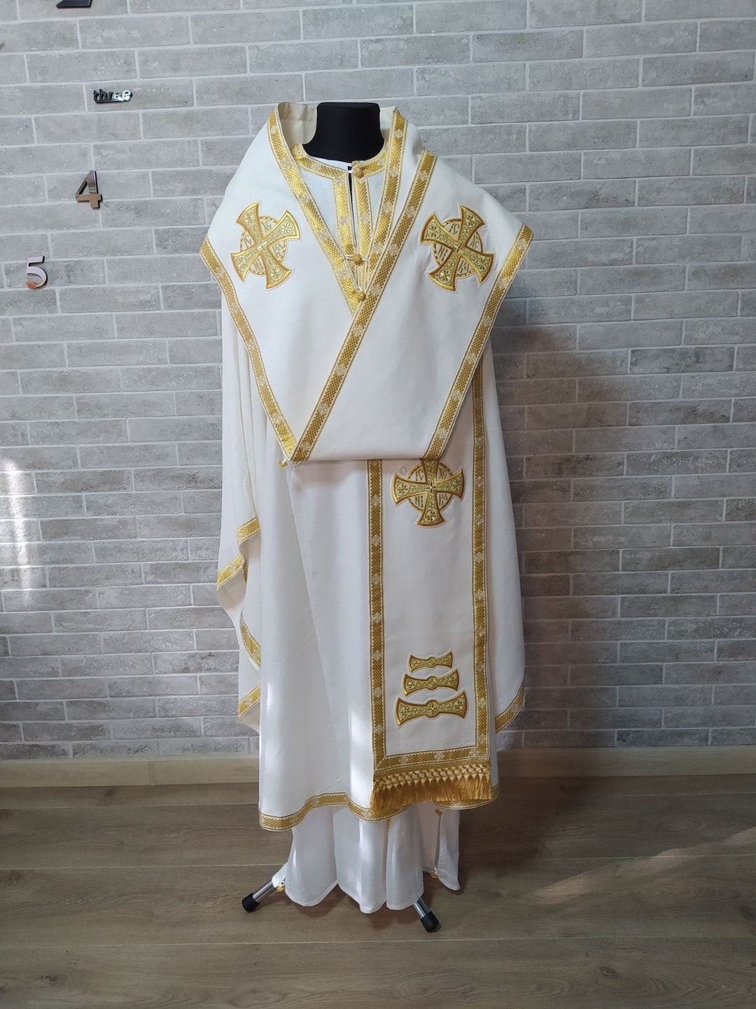 White Bishop's Vestments - Vestments for Bishop - Archbishop Vestments ...