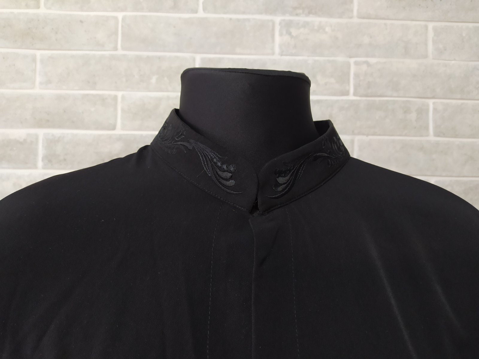 Griechischer Stil Riassa mit Maschinenstickerei im Crash - Etsy.de