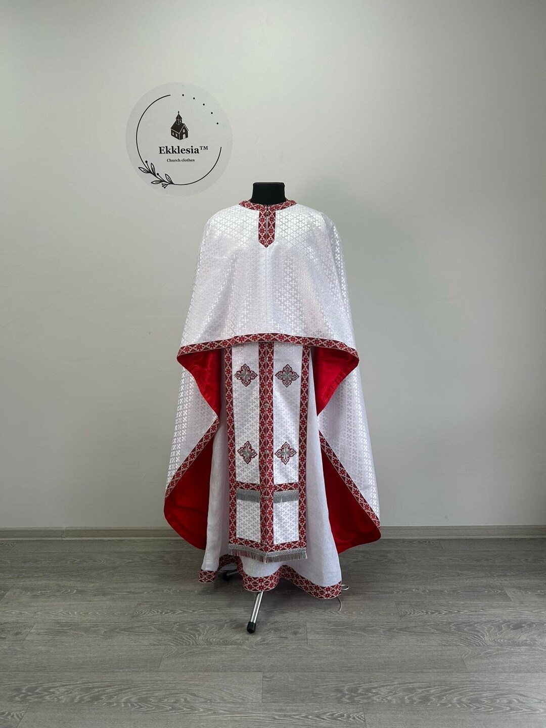 Priest Vestment - Priest Robes - Clothes for Priests - Sacred Vestments ...