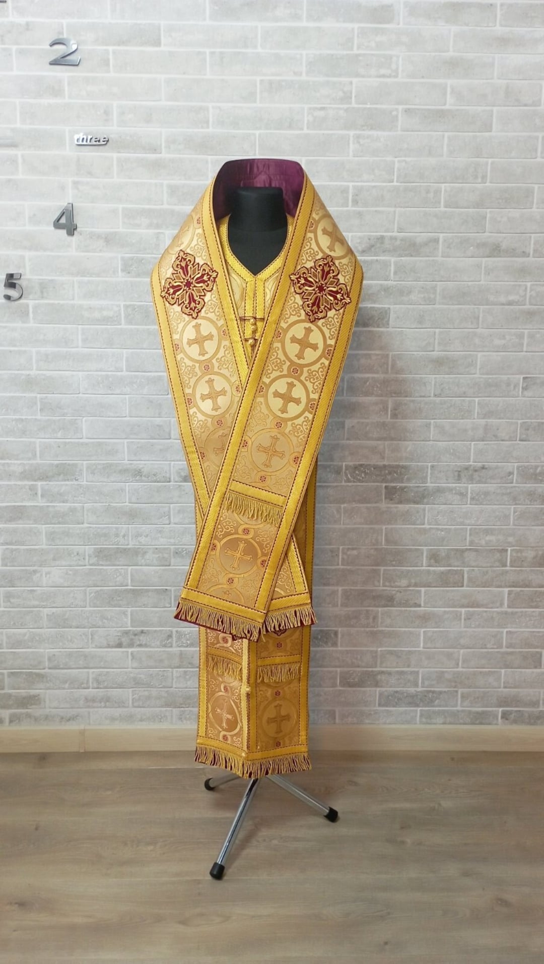 Bishop's Communion Set in Brocade - Bishop Stole and Cuffs in Brocade ...