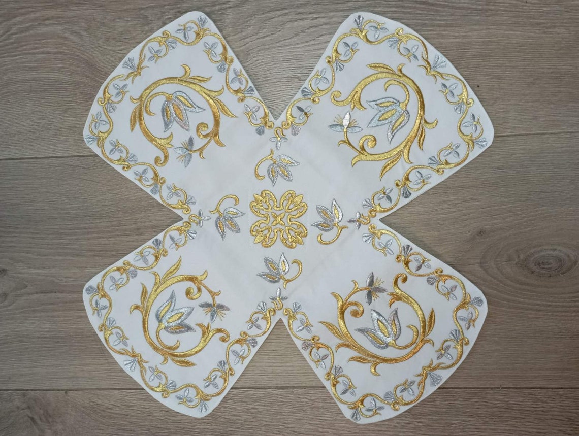 Priest Vestment Priest Robes Clothes for Priests Sacred - Etsy