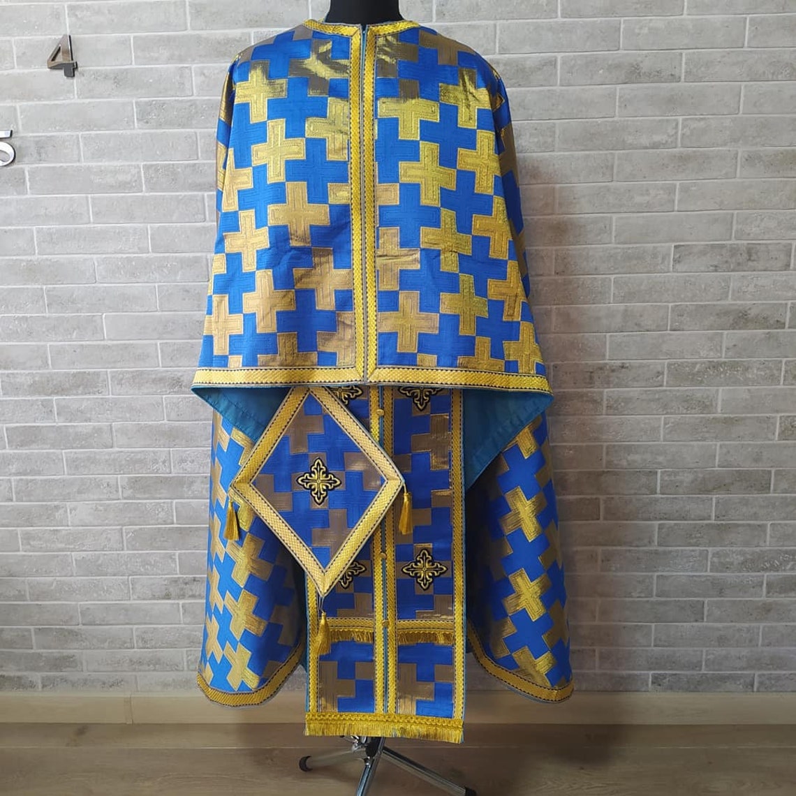 Blue Greek vestment in brocade Priest vestment Clothes for | Etsy