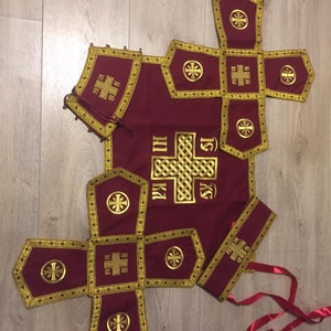Embroidered Bishop's Vestments - Vestments for Bishop - Archbishop ...