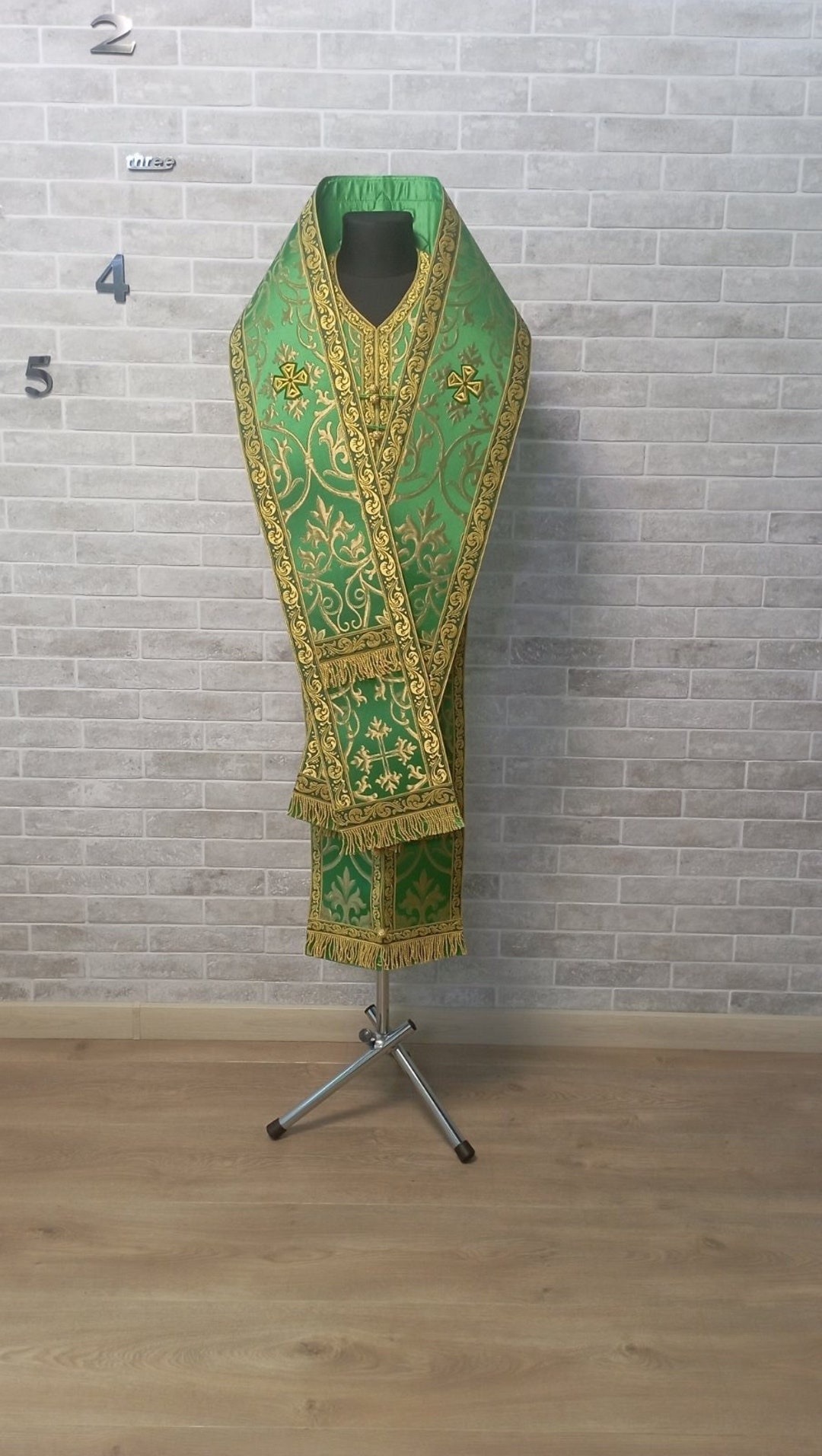 Bishop's Communion Set in Metallic Brocade - Bishop Stole and Cuffs in ...